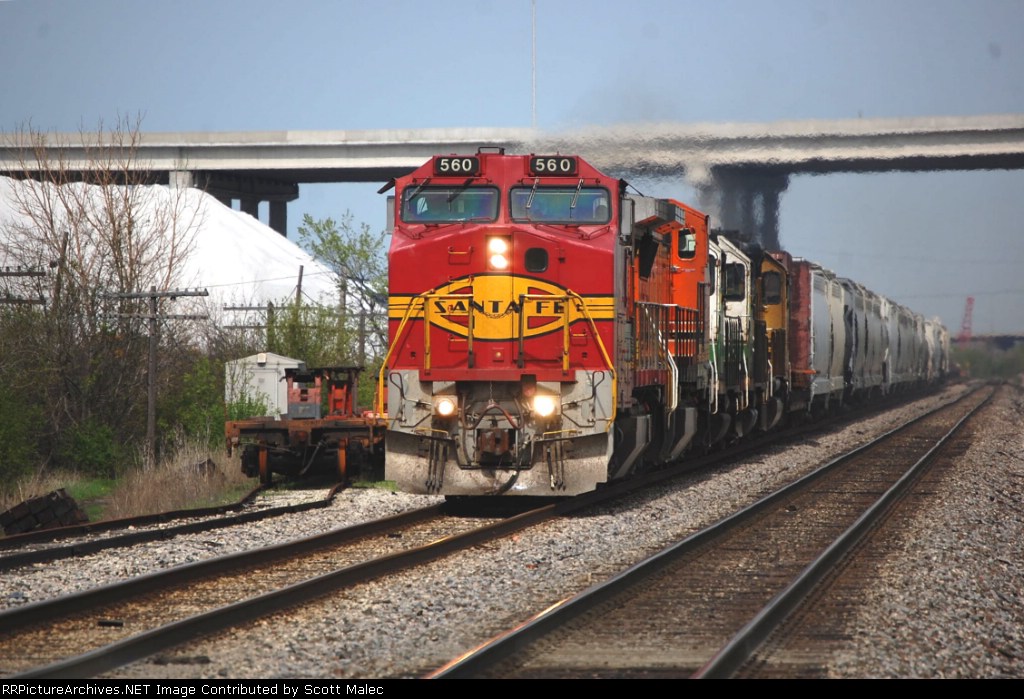 BNSF 560